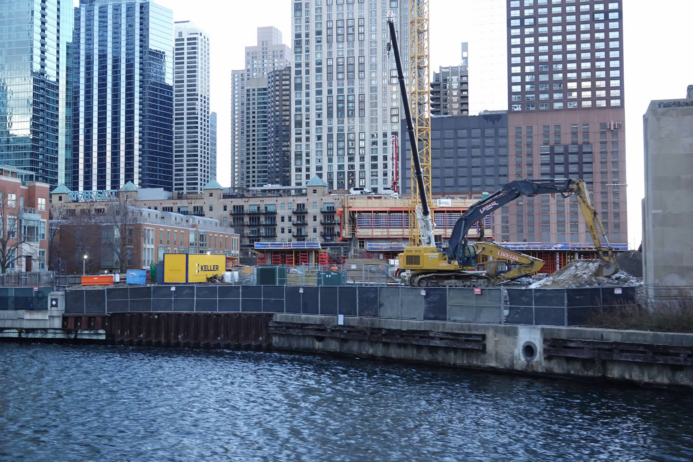 CHICAGO | 400 N Lake Shore Drive | 851 FT & 765 FT | 73 & ? FLOORS - Page 131 - SkyscraperPage Forum