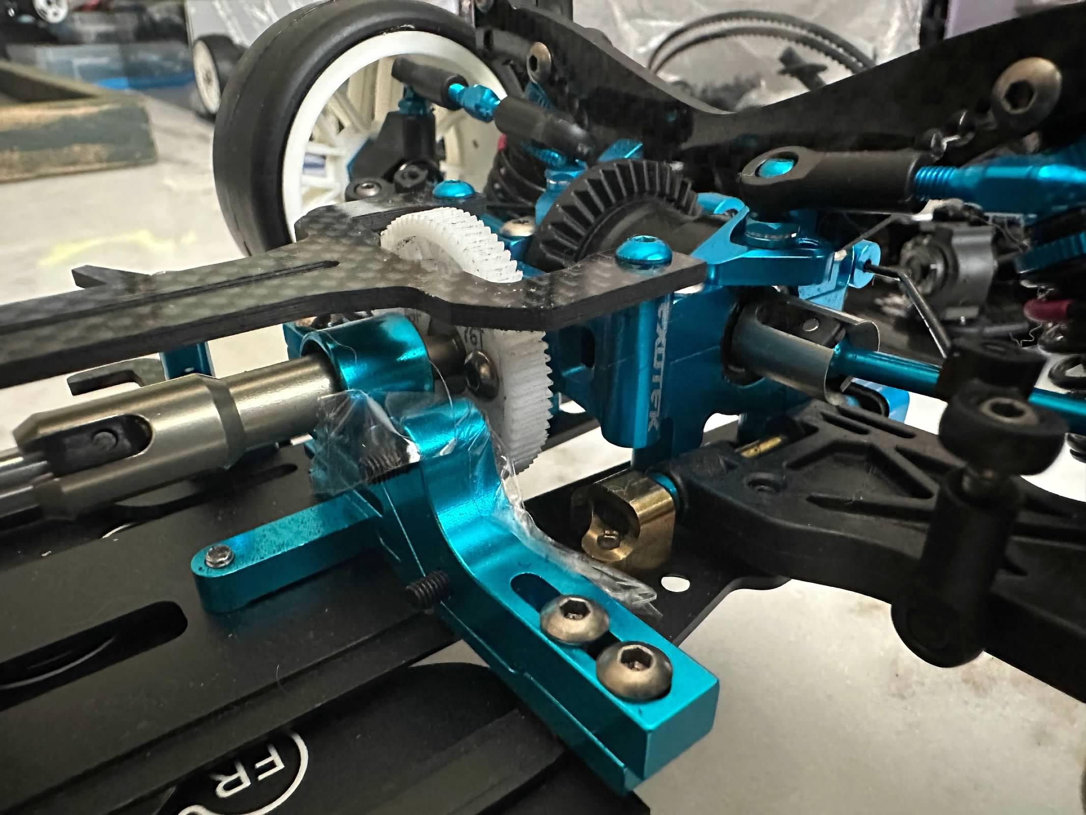 Tamiya TB-05R with Exotek Exo-Six conversion slider - R/C Tech Forums